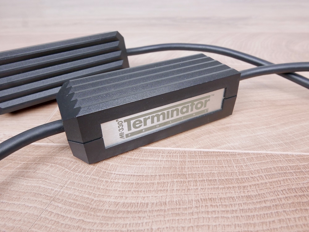 MIT Cables MI-330 Terminator Proline audio interconnects XLR 1,5 metre - Contrado Audio